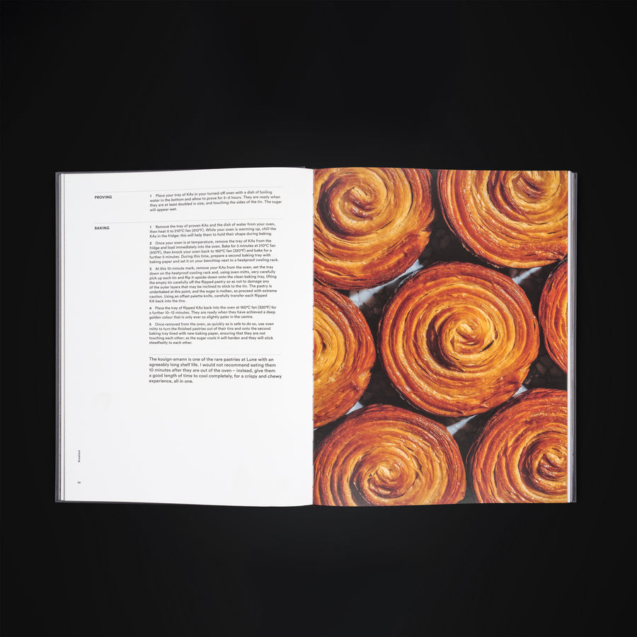 BOOKS – Lune Croissanterie